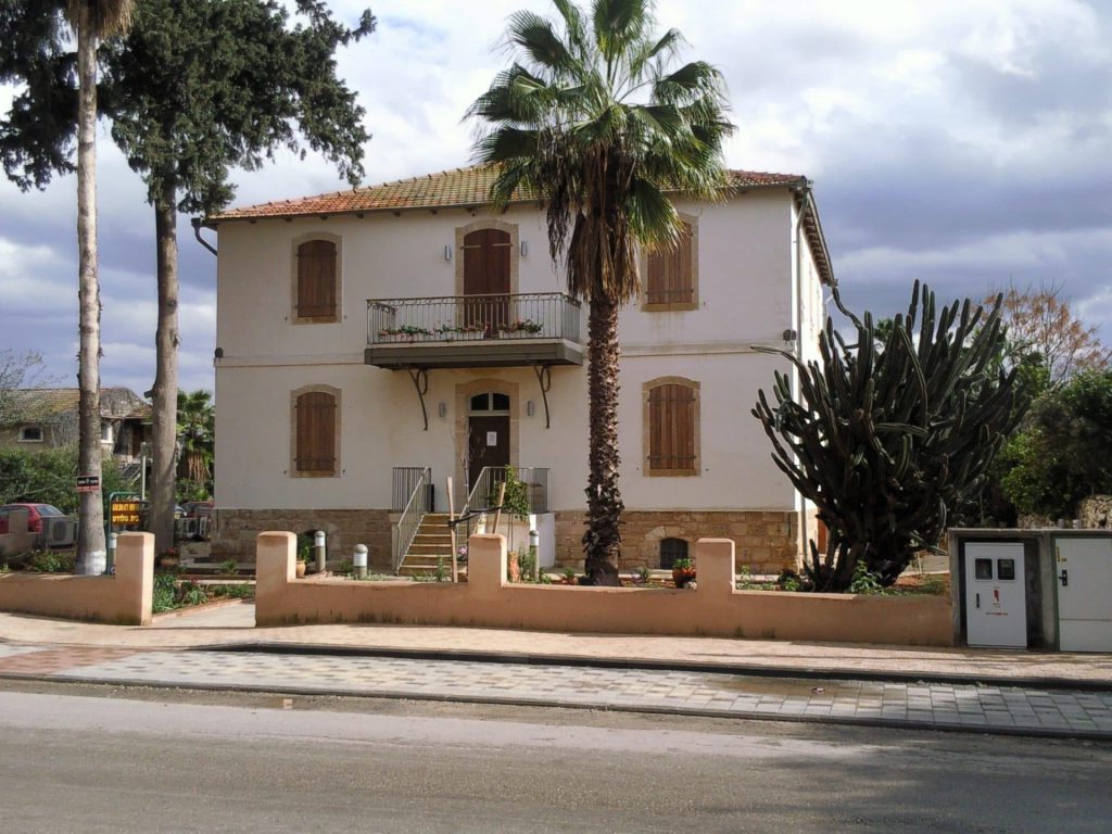 הטמפלרים בבני עטרות - גילי שולץ - מורת דרך מוסמכת